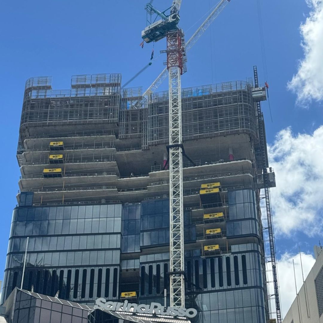 SuperDeck® in Action: Safer, Faster Material Handling for Construction ...